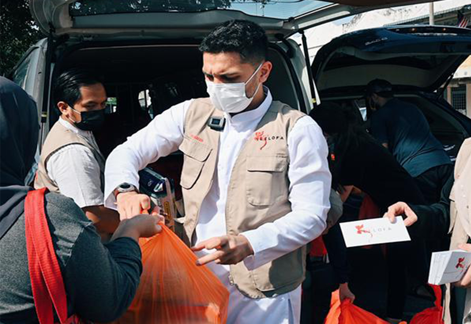 PU Riz & Pertubuhan Kasih Neelofa Tampil Beri Bantuan Kepada 110 ...