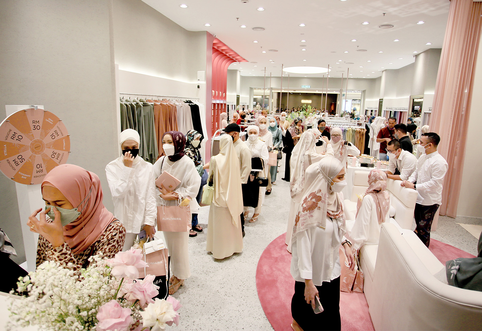 Alhumaira Buka Flagship Store Di KL East Mall, Masih Kekal Jadi Pilihan ...