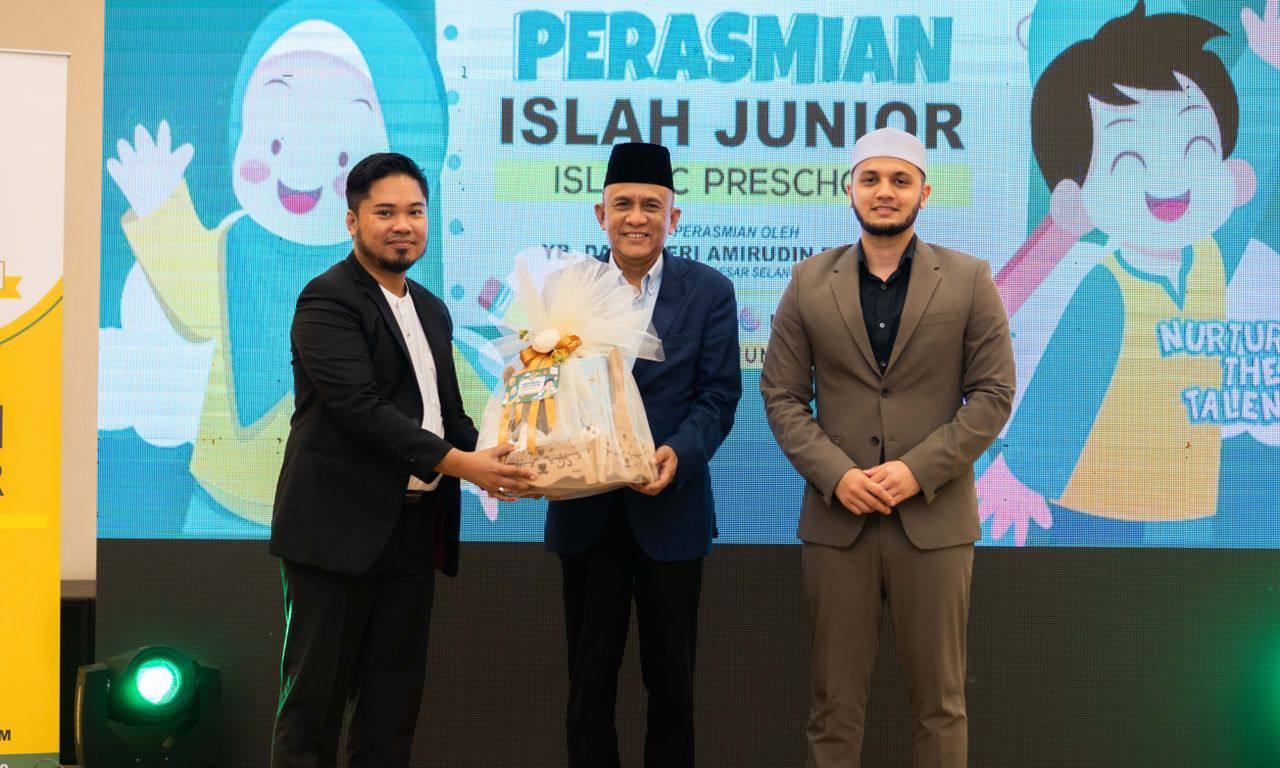 Demi Masa Masa Depan Anak Bangsa, PU Riz PU Riz Perkenal Pra Sekolah ...