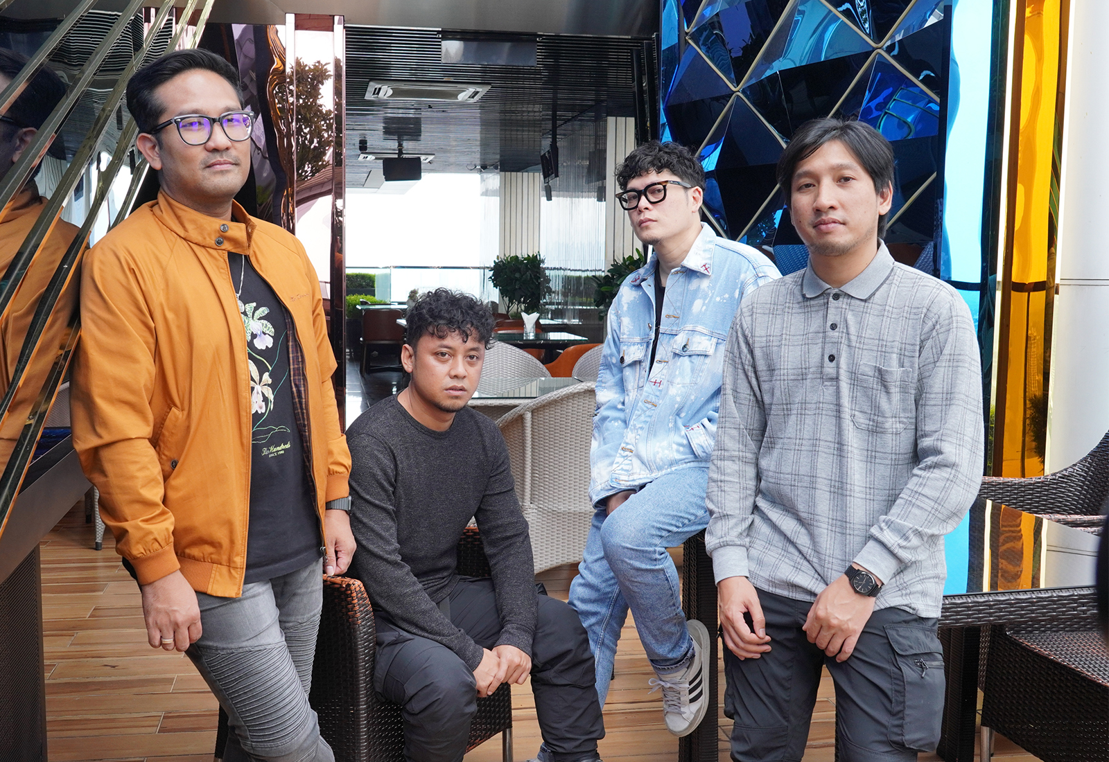 Samsons Raikan Ulang Tahun Ke-20 Menerusi SAMSONS 20th Anniversary Live ...